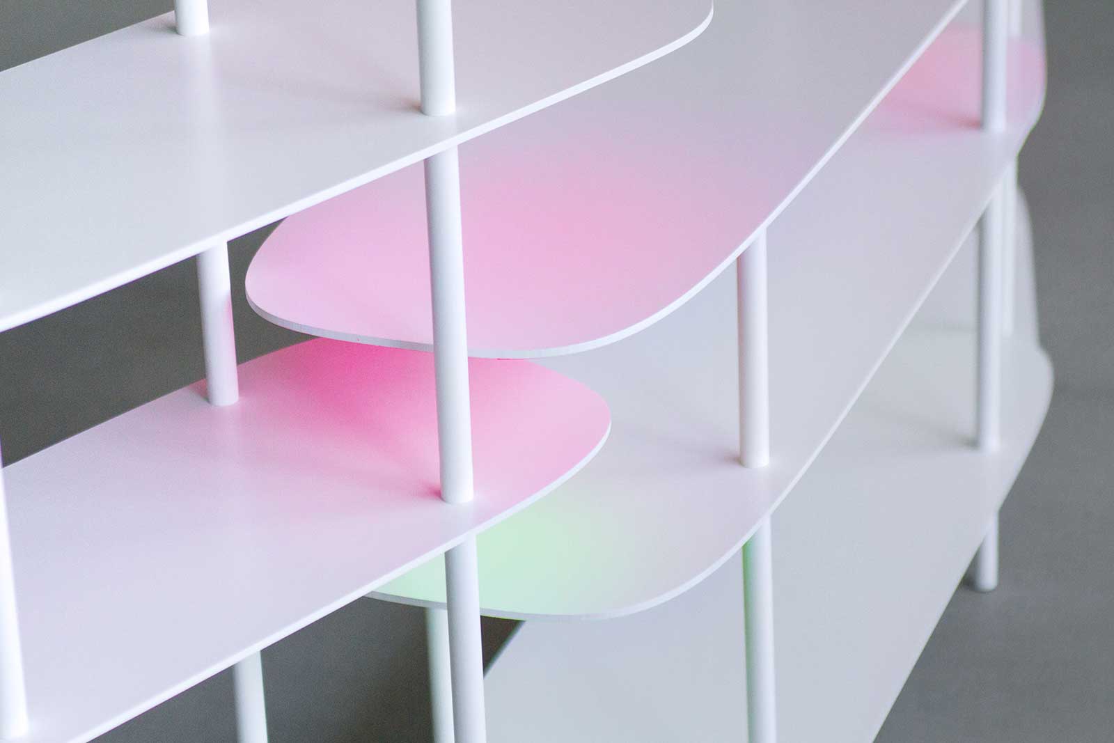 Designer Bijin Davis - Neytt